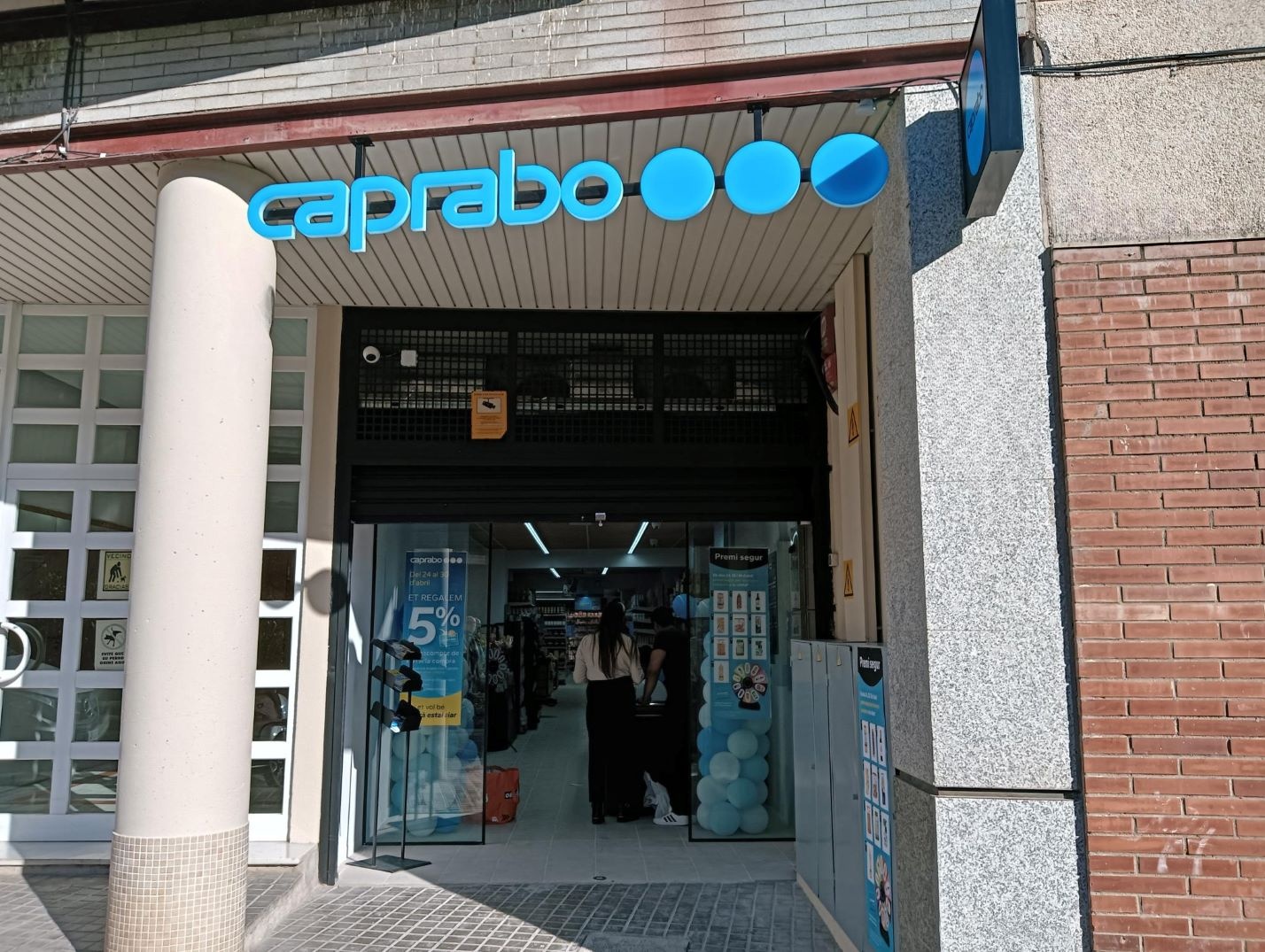 Caprabo amplia la seva presència a Barcelona amb un nou supermercat al ...